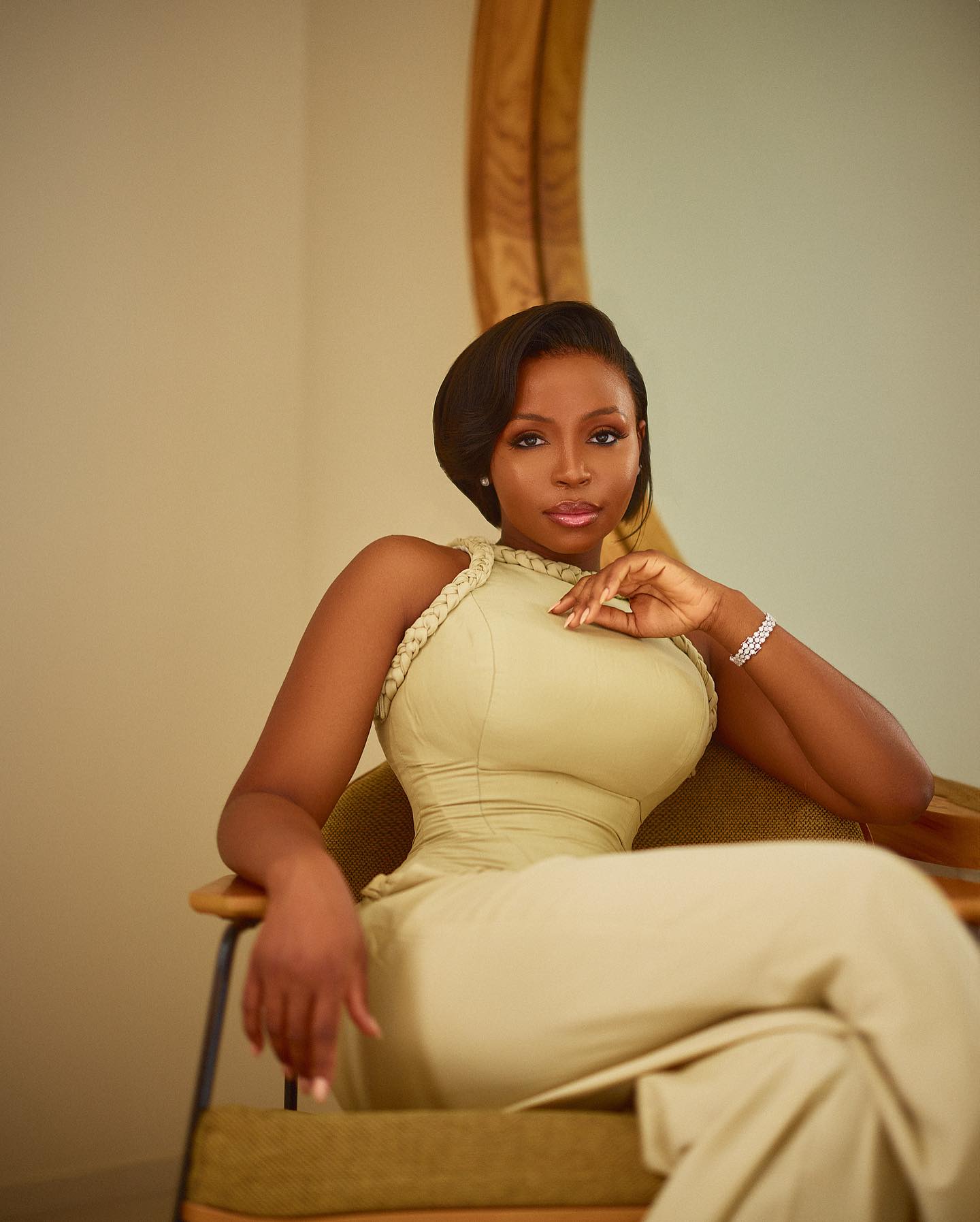 Zanaposh - Fashion, Beauty, Culture & Lifestyle Magazine